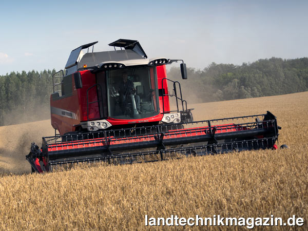 Die neuen MF Beta 7360 und 7370 Mähdrescher von Massey Ferguson ...