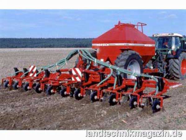 HORSCH auf der Agritechnica 2005: Reihenlockerer FOCUS CS eröffnet neue ...